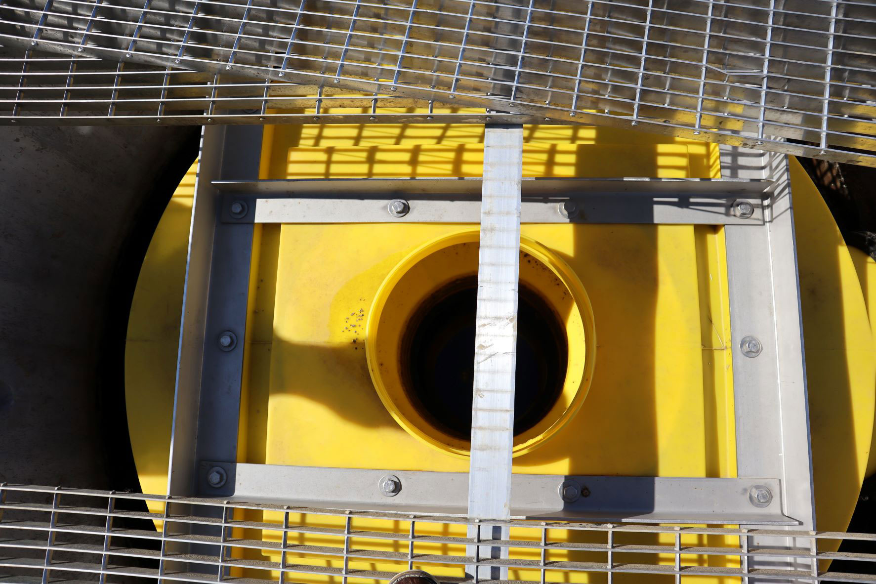 Grit King Compact for Smaller Plants Brochure | Hydro International